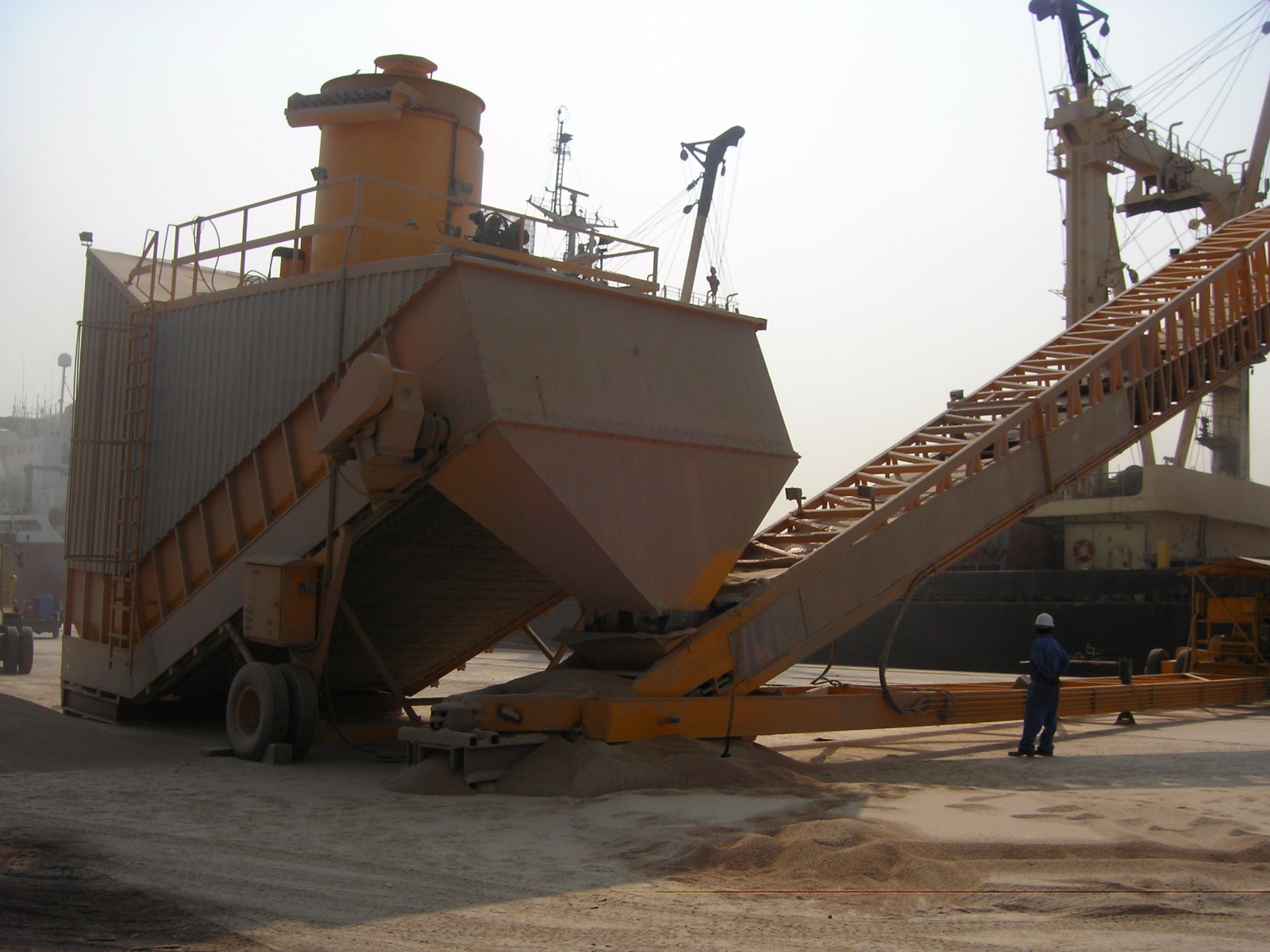 APPRON FEEDER - SAMSON FEEDER ÇELİK PALETLİ BESLEYİCİLER